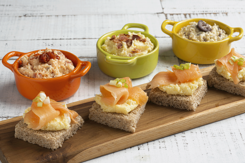 Canapés de Salmão e Parmesão - La Serenissima